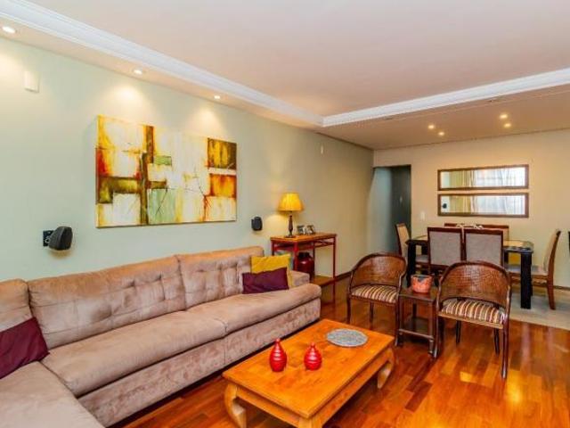 Apartamento à venda em Santo Amaro com 146 m², 3 quartos, 2 vagas