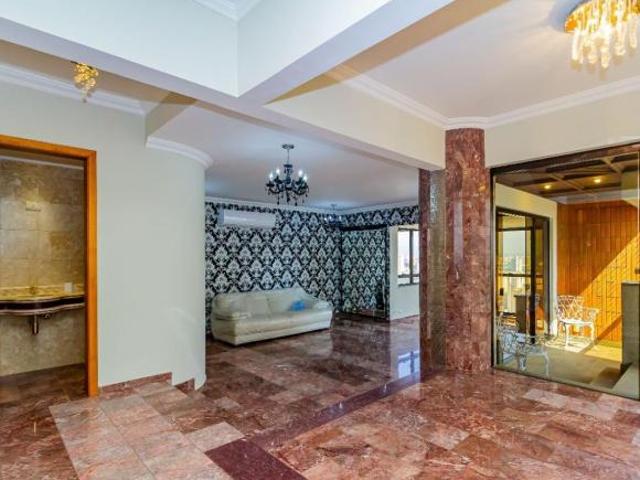 Apartamento à venda em Santo Amaro com 190 m², 3 quartos, 4 vagas