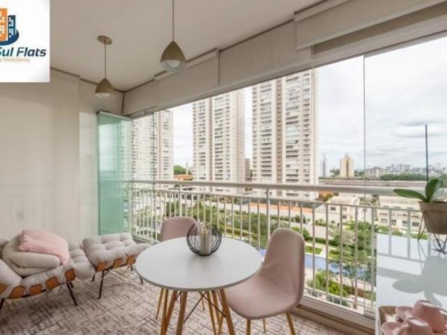 Apartamento à Venda em Santo Amaro Com 2 Dormitórios Sendo 1 Suíte e 1 Vaga Varanda