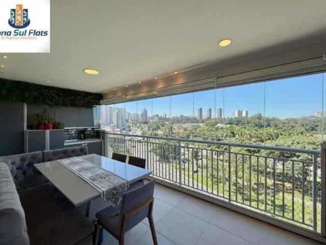 Apartamento à Venda Em Santo Amaro Com 2 Dormitórios Sendo 1 Suíte e 2 Vagas Varanda Gourmet