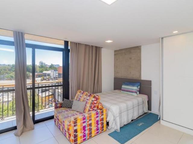 Apartamento à venda em Santo Amaro com 34 m², 1 quarto, 1 vaga
