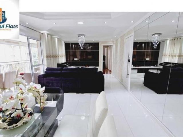 Apartamento à Venda em Santo Amaro COm 3 Dormitórios Sendo 1 Suíte e 2 Vagas Varanda Gourmet