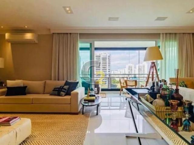 Apartamento a venda em Santo Amaro 4 suites 3 vagas 350m2