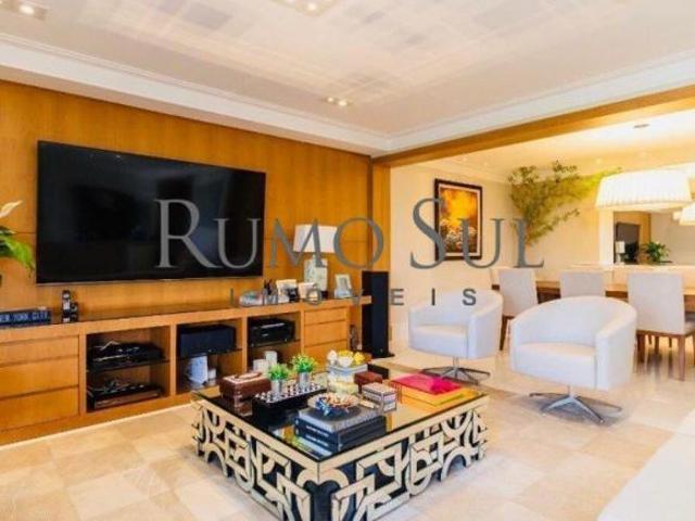 Apartamento à venda em Santo Amaro