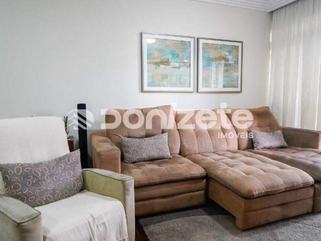 Apartamento à Venda em Santo André, Vila Assunção – Ocupado, Oportunidade de Investimento