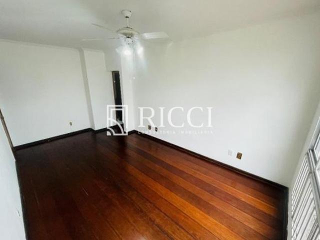 Apartamento à venda em Santos SP: 2 quartos, 1 suíte, 1 sala, 2 banheiros, 1 vaga de garagem e 73m²