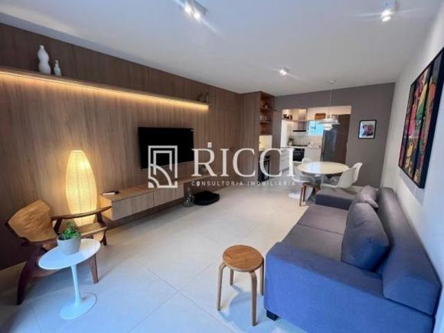Apartamento à venda em Santos SP, bairro Pompéia: 3 quartos, 2 suites, 2 salas, 3 banheiros, 1 vaga