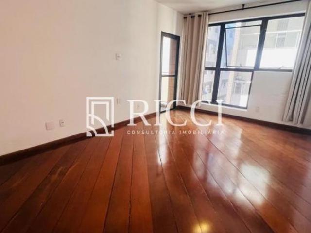 Apartamento à venda em Santos SP, no bairro Aparecida. 1 quarto, 1 sala, 2 banheiros, 1 vaga, 66m²
