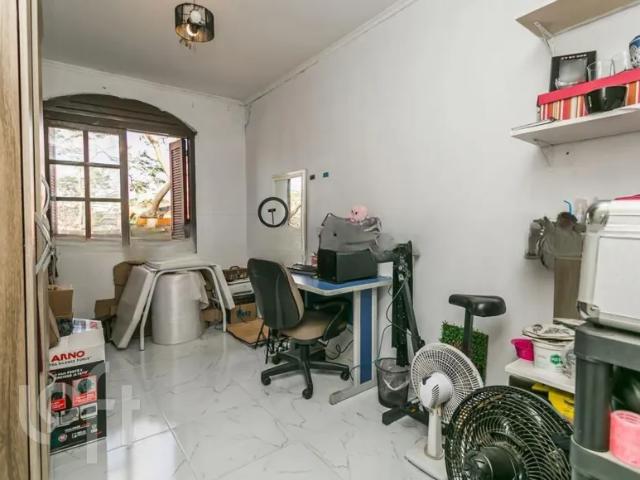 Apartamento à venda em Sarandi com 210 m², 4 quartos, 1 suíte, 4 vagas