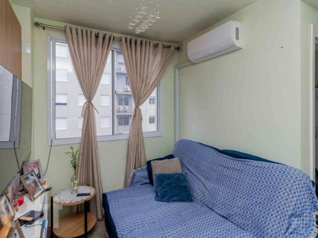 Apartamento à venda em Sarandi com 40 m², 2 quartos, 1 vaga