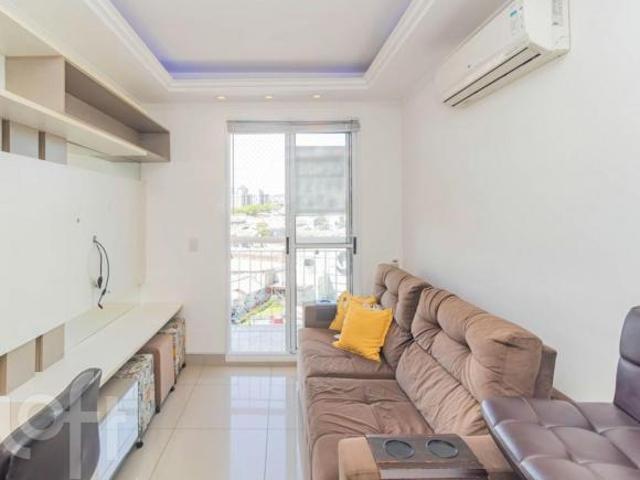 Apartamento à venda em Sarandi com 51 m², 2 quartos, 1 suíte, 1 vaga