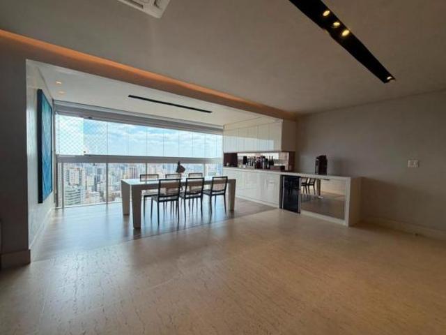 Apartamento à venda em Savassi