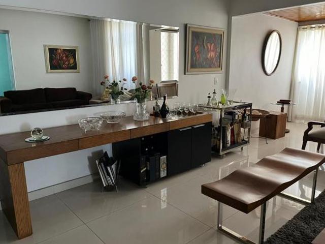 Apartamento à venda em Savassi