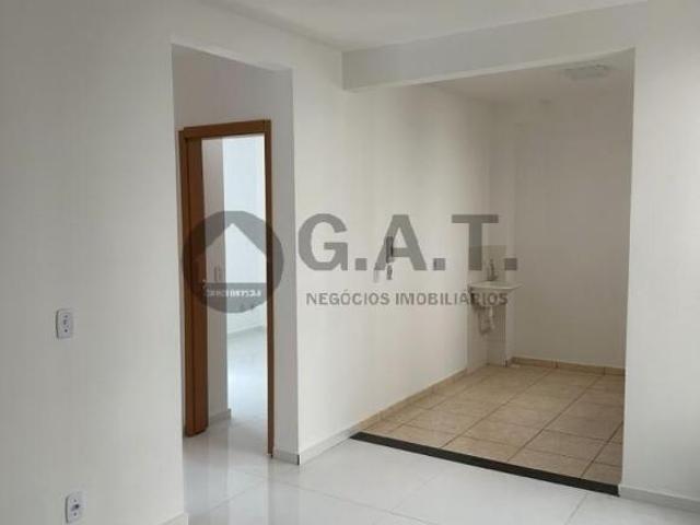 Apartamento à venda em Sorocaba SP, bairro Caguassu: 2 quartos, 2 salas, 1 banheiro, 1 vaga de garag