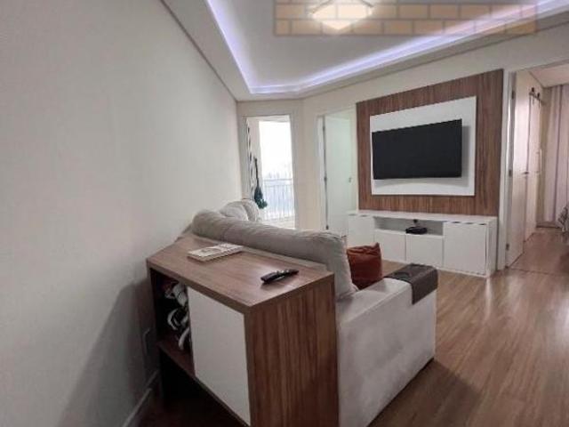 Apartamento à venda em Taboão da Serra SP, Jardim Monte Alegre: 2 quartos, 1 suíte, 1 sala, 1 banhei