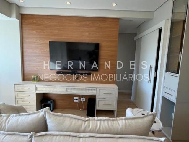 Apartamento à venda em Tamboré, Barueri SP: 2 quartos, 2 suítes, 1 sala, 3 banheiros, 1 vaga garagem