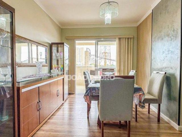 Apartamento à venda em Taubaté