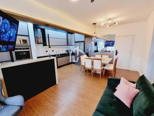 Apartamento à venda em Taubaté