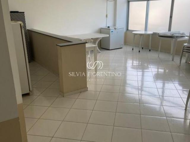 Apartamento à venda em Taubaté SP, bairro Registro. 2 quartos, 1 suíte, 1 sala, 2 banheiros, 1 vaga