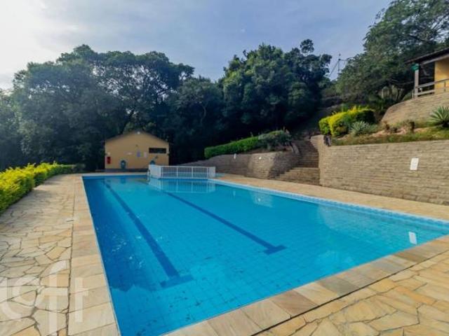 Apartamento à venda em Teresópolis com 61 m², 2 quartos, 1 vaga
