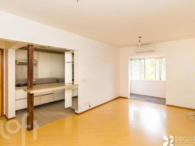 Apartamento à venda em Teresópolis com 80 m², 3 quartos, 1 suíte, 1 vaga