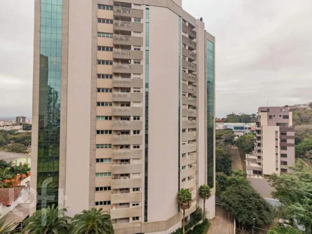 Apartamento à venda em Três Figueiras com 93 m², 2 quartos, 1 suíte, 2 vagas