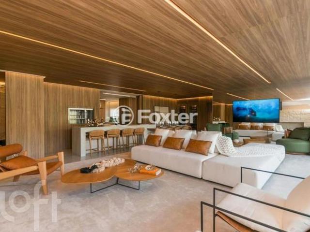 Apartamento à venda em Três Figueiras com 218 m², 3 quartos, 3 suítes, 3 vagas