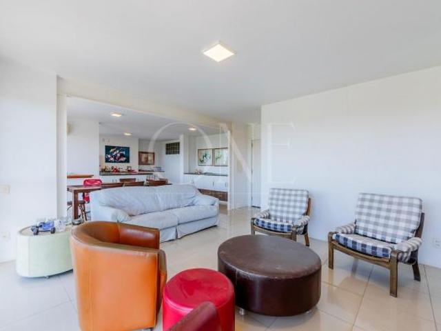 Apartamento à venda em Três Figueiras