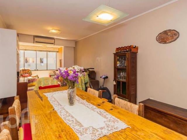 Apartamento à venda em Tristeza com 73 m², 2 quartos, 1 vaga