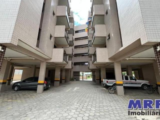Apartamento a venda em Ubatuba, 150 metros da Praia do Sapê, condomínio fechado, com elevador