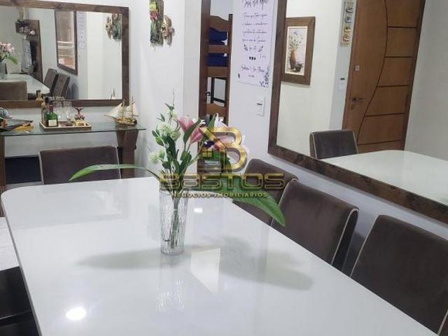 Apartamento a venda em Ubatuba, 2 Dormitórios, varanda com churrasqueira a poucos metros do mar P.G
