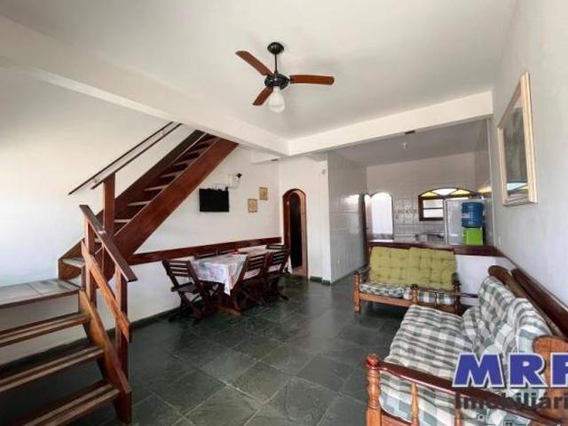 Apartamento a venda em Ubatuba à 100 metros da Praia de Maranduba, condomínio com piscina e aceita f