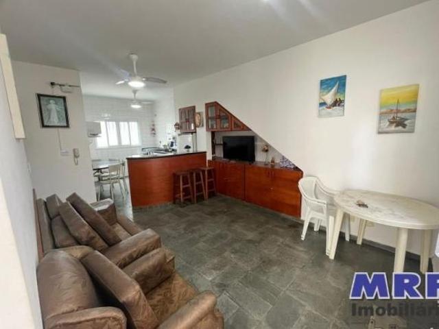 Apartamento á venda em Ubatuba na Praia da Maranduba, apenas 300 mts da praia. 2 Dormitórios