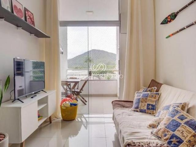Apartamento à venda em Ubatuba SP: 2 quartos, 1 suíte, 1 sala, 2 banheiros, 1 vaga de garagem, 70m²