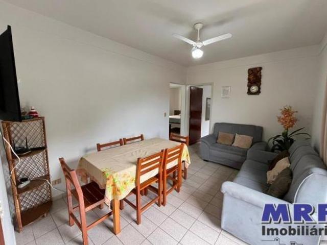Apartamento a venda em Ubatuba. Praia do Sapê. 2 dormitórios. A 200 metros da Praia !