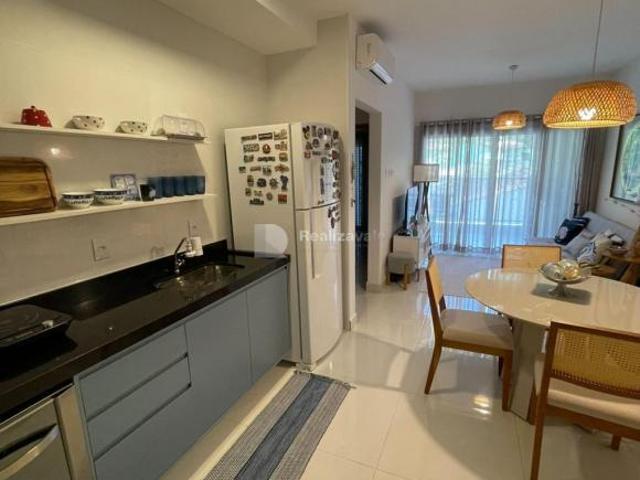 Apartamento à venda em Ubatuba, Toninhas, com 2 quartos, com 67.79 m²