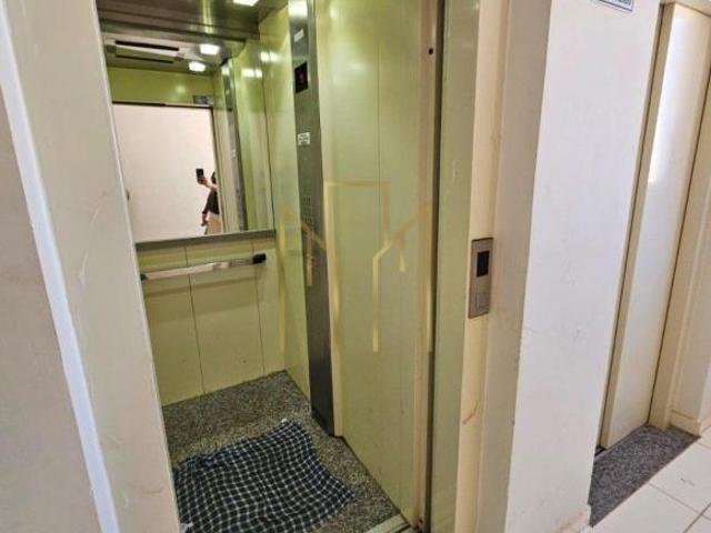 Apartamento à venda em Uberlândia MG, bairro Laranjeiras: 2 quartos, sala, banheiro, 1 vaga, 43m² de