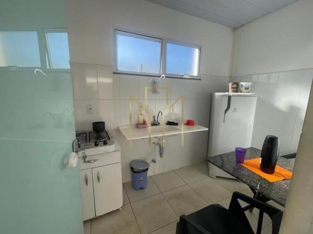 Apartamento à venda em Uberlândia MG, no Loteamento Residencial Pequis: 2 quartos, 1 sala, 1 banheir