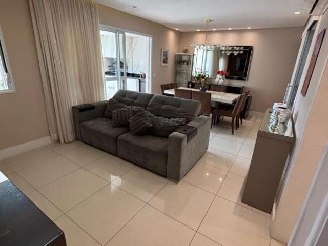 Apartamento à venda em Várzea de Baixo com 95 m², 2 quartos, 2 vagas