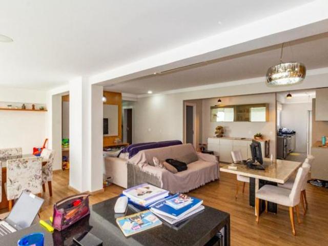 Apartamento à venda em Vila Anastácio com 134 m², 3 quartos, 2 vagas