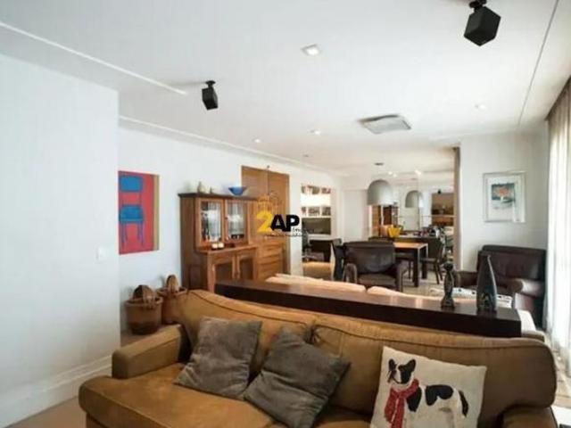 Apartamento à Venda em Vila Andrade, com 3 Quartos, 3 Suítes, 3 Salas, 4 Banheiros, 3 Vagas de garag