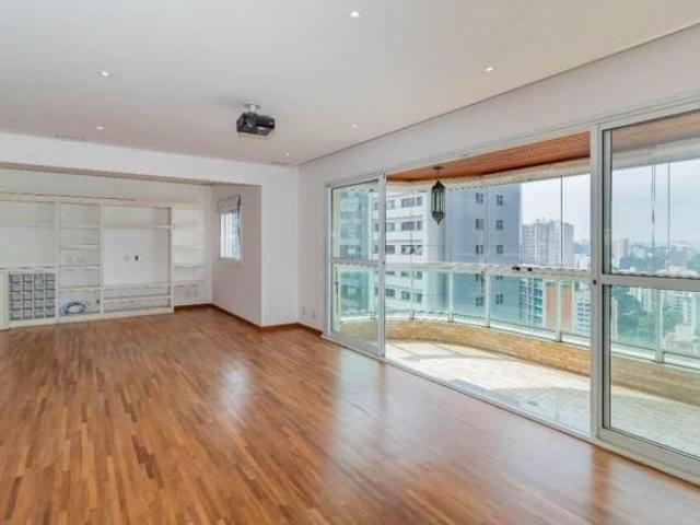 Apartamento à venda em Vila Andrade com 128 m², 3 quartos, 3 vagas