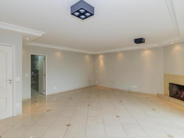 Apartamento à venda em Vila Andrade com 158 m², 4 quartos, 3 vagas