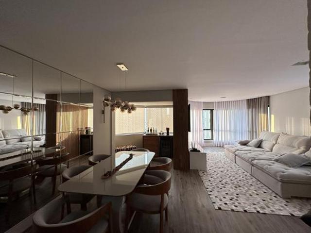 Apartamento à venda em Vila Andrade com 150 m², 3 quartos, 2 vagas