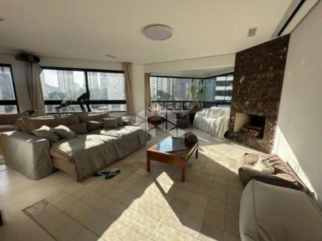 Apartamento a venda em Vila Andrade com, 2 quartos sendo 2 suítes, 162m²