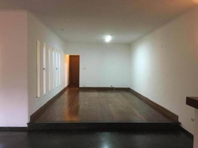 Apartamento à venda em Vila Alexandria com 360 m², 3 quartos, 3 vagas