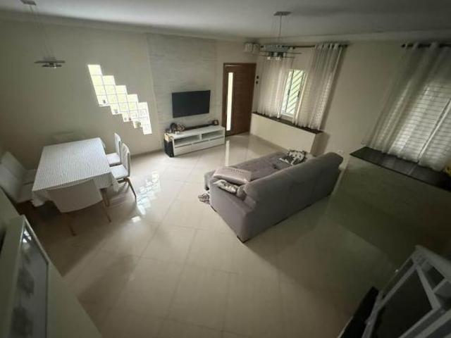 Apartamento à venda em Vila Augusta com 180 m², 3 quartos, 2 vagas