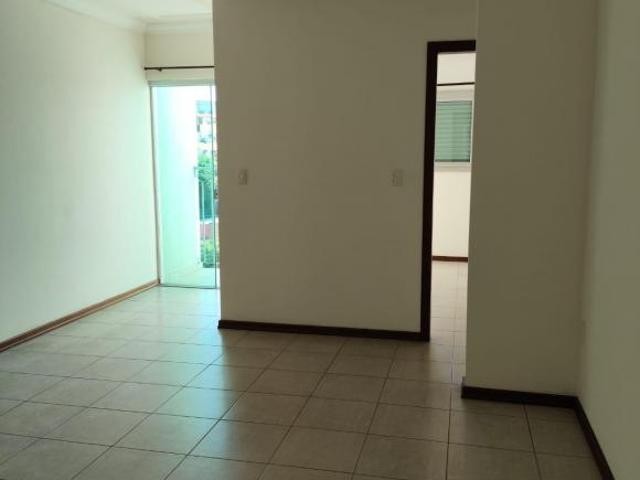 Apartamento à venda em Vila Augusta com 83 m², 2 quartos, 2 vagas