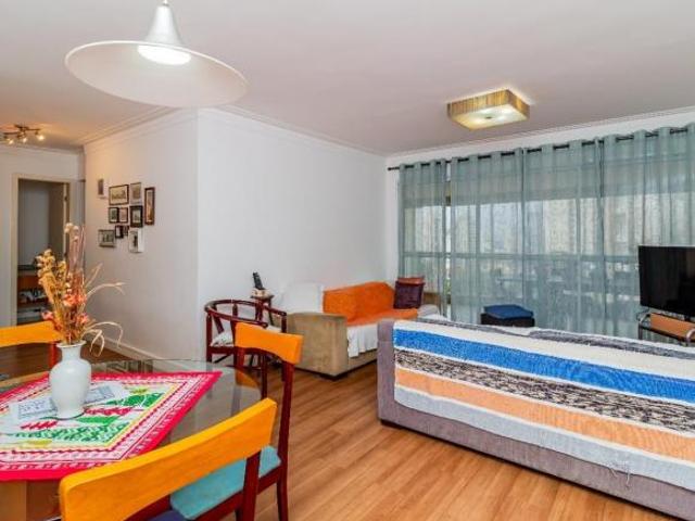 Apartamento à venda em Vila Gumercindo com 137 m², 4 quartos, 2 vagas