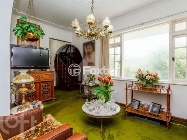 Apartamento à venda em Vila Ipiranga com 113 m², 4 quartos